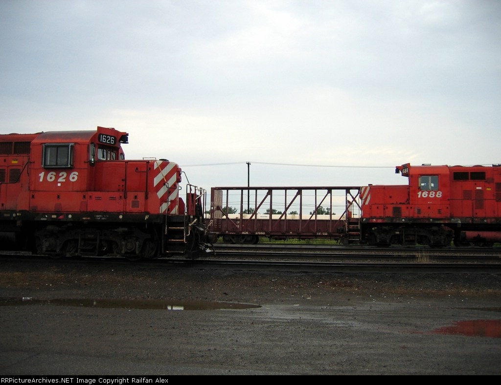 CP 1626, CP 1688 St. Luc